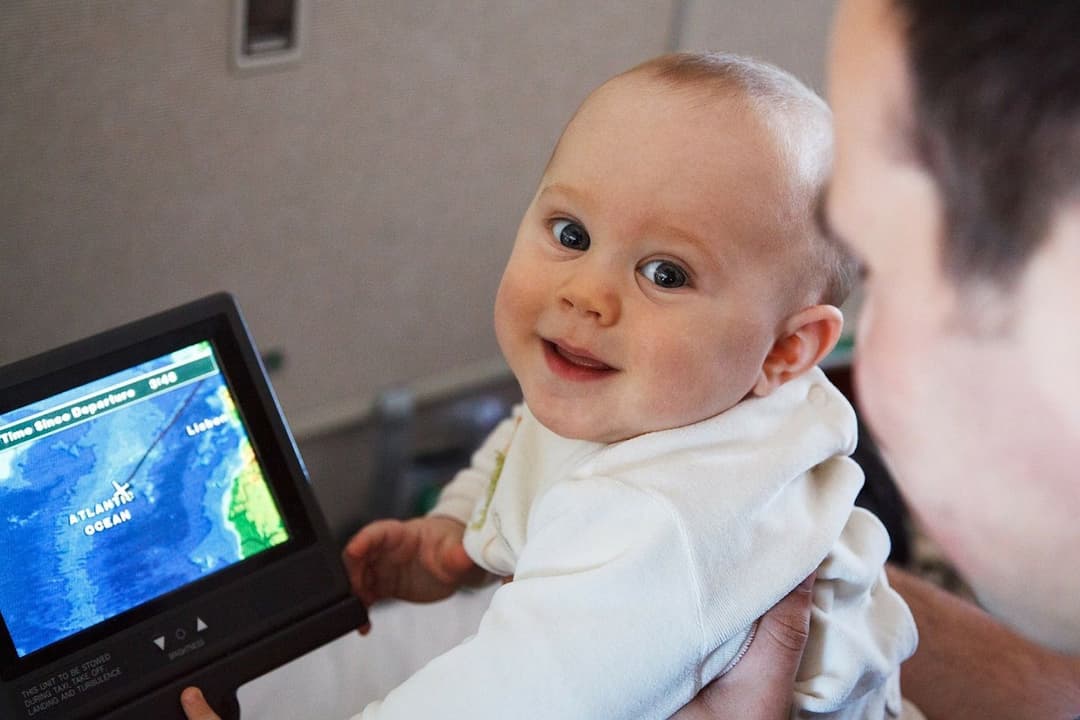 When Can a Baby Fly? Is It Safe Flying With a Newborn Baby?